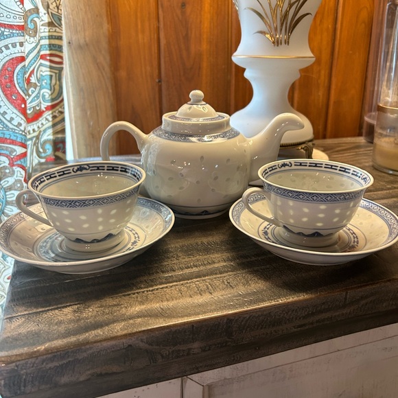 Vintage | Dining | Vintage Chinese Rice Grain Porcelain Teacups Teapot ...